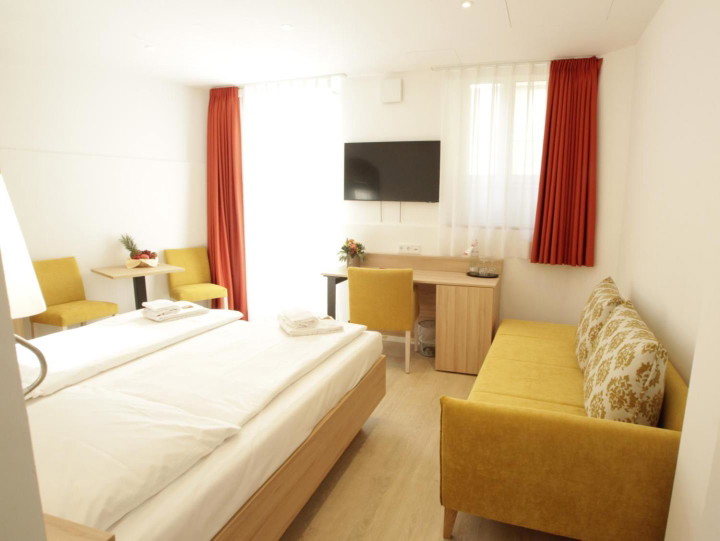 Hotel Adria München - Munich