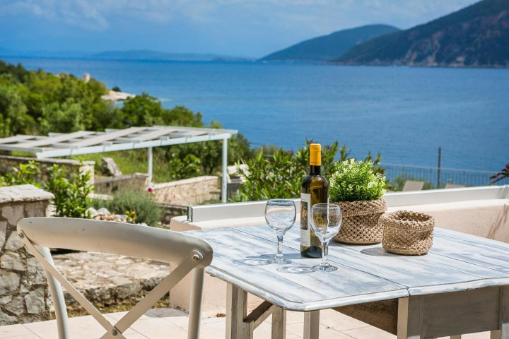Martini Waterfront Suites - Fiskardo