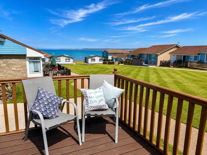Beach Cottage 6 - Bright & Modern By The Sea - Westward Ho!