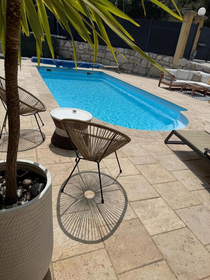 Charmant Appartement, Piscine 15 Min De Nice - Carros