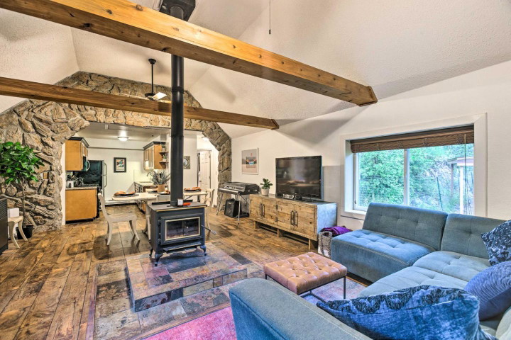 Creekside Morrison Cabin ~ 9 Mi To Red Rocks Park! - Morrison, CO