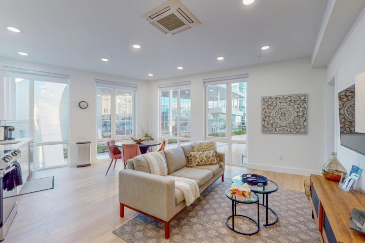 Luxury 2-bed At The Vera Rooftop Deck, Near Mbta - Cambridge