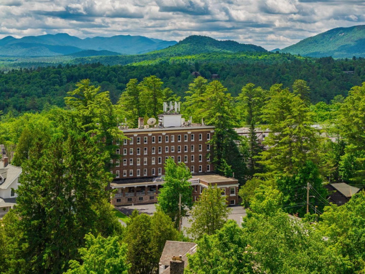 Hotel St Moritz - Adirondacks
