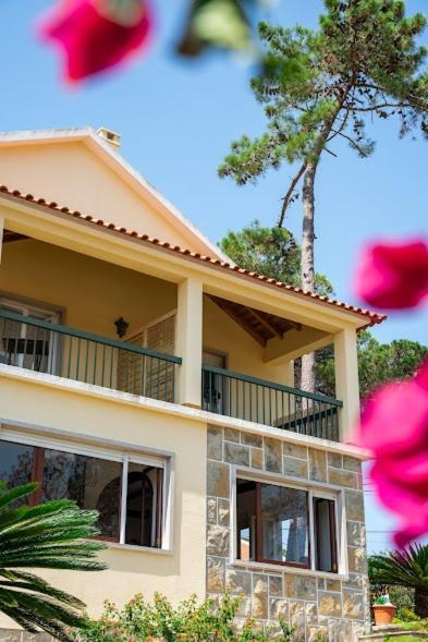 Moby Dick Lodge Colares - Sintra