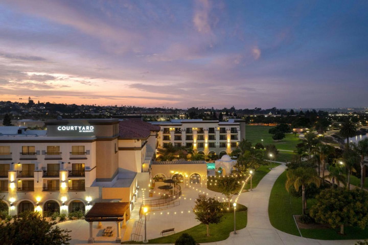 Courtyard San Diego Airport/liberty Station - San Diego, CA