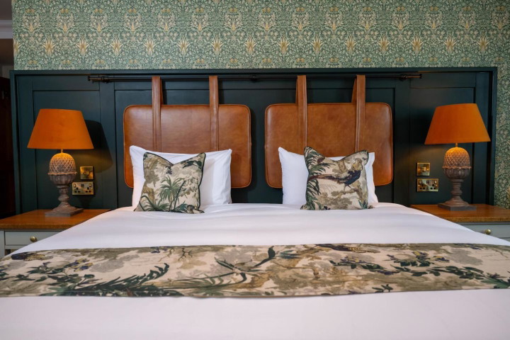Wheatsheaf Hotel By Chef & Brewer Collection - Staines-upon-Thames