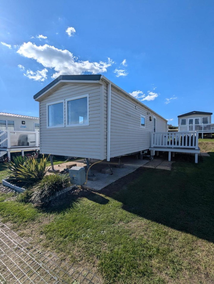 Modern Style Pet Friendly Holiday Home Sited On Durdle Door Holiday Park - Lulworth Cove