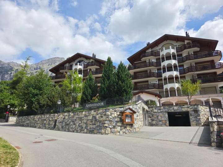 Residenz Ambassador 5 Sterne Luxus Apartments In Leukerbad Mit Wellness & Fitness - Adelboden