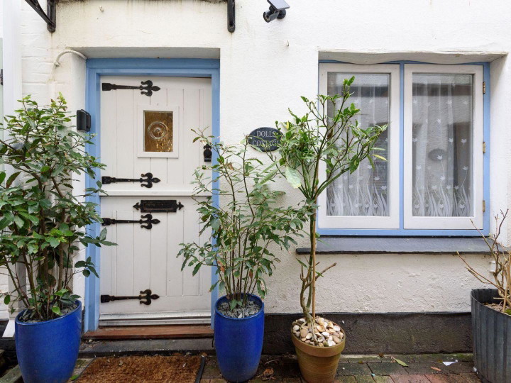 Dolls Cottage - Looe
