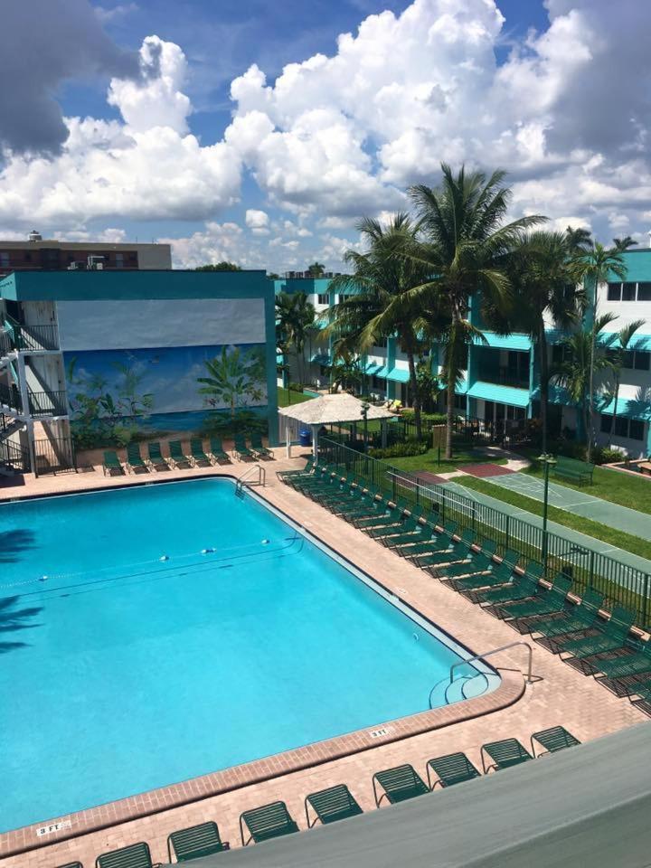 Surfsider Resort - A Timeshare Resort - Margate, FL