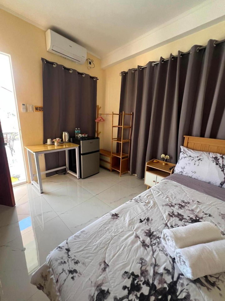 Compostela Guest Room #1 Terrace, Rooftop, Netflix, Wifi - Liloan
