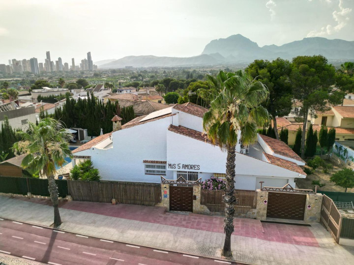 Villa Mis 5 Amores Con Piscina - Benidorm