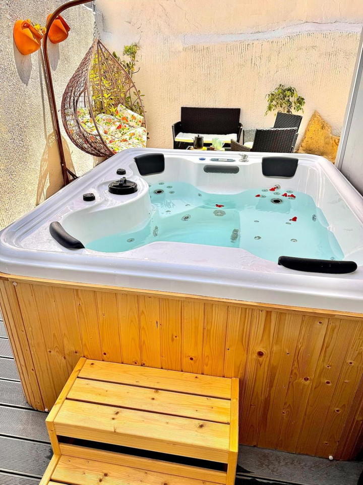 Babis Blue With Private Hot Tub - Rhodes