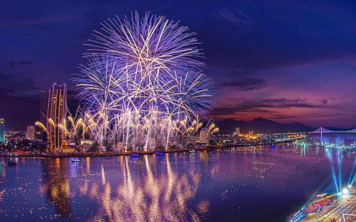 Ibiza Riverfront Da Nang Hotel - Đà Nẵng