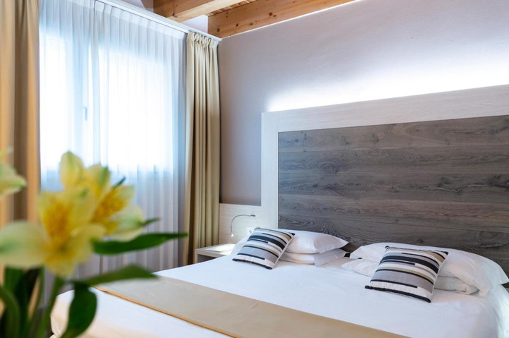 Hotel Alexander - Mira