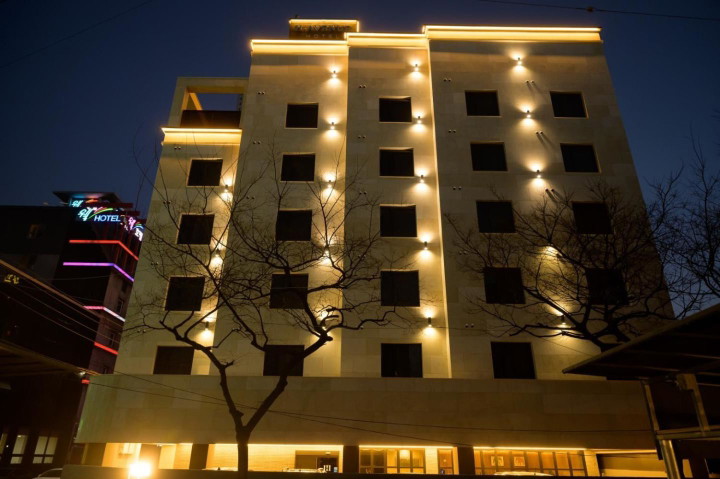 Mokpo H-avenue Hotel Peace Square - Incheon