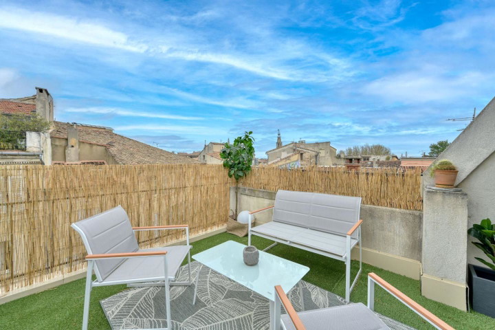 Mamma Mia! Terrasse Vue Palais Des Papes - Wifi - Clim - Parking Des Halles à 5 Minutes - Sorgues
