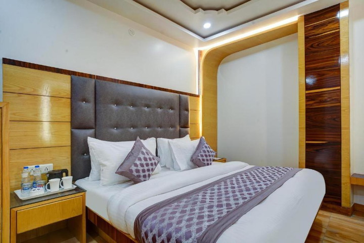Almora Hotel - Near Delhi Airport, Free Airport Trasnfser - Neu Delhi
