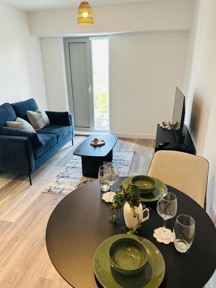 Stylish Modern 1-bed Apartment - Bolton
