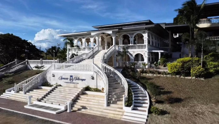 It Farm Resort - Philippines