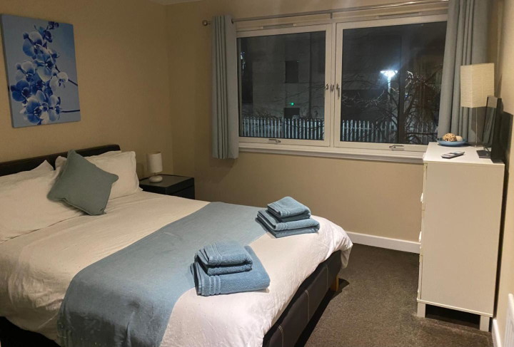 City Centre 2 Bedroom Apartment, Secure Parking. - Glasgow