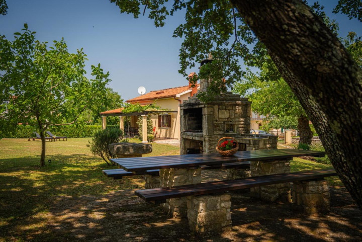 Lijana In Bratulici (Haus Für 4 Personen) - Croatie