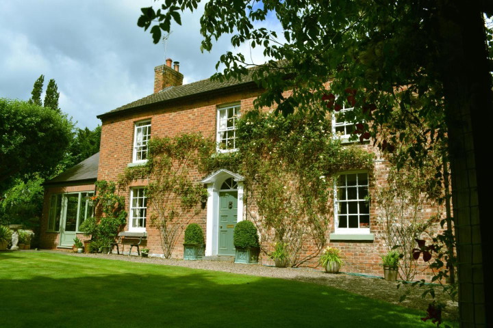 The Old Vicarage Bed And Breakfast - West Midlands