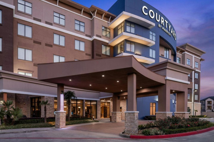 Courtyard By Marriott Houston Kingwood - Houston, TX