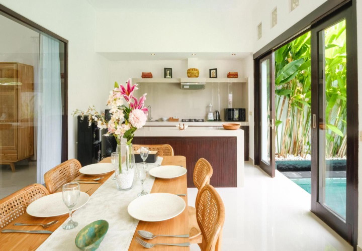 Gemstones Villa - Kuta