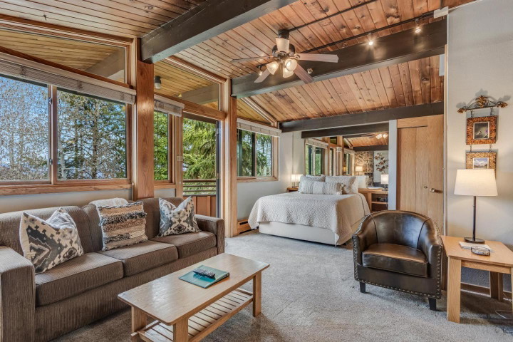 Laurelwood Condominiums 115 - Colorado
