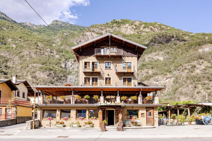 Hotel&restaurant Armanac De Toubïe - Aosta Valley