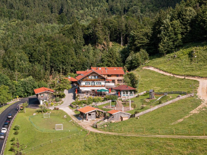 Berggasthof Hotel Duftbräu I Ruhige Alleinlage I Mitten Im Grünen - Samerberg