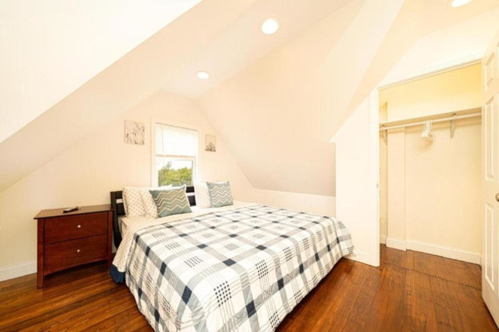 Comfortable 4br Boston Getaway - Pet-friendly - Near I-93 & Red Line 988 - Hull, MA