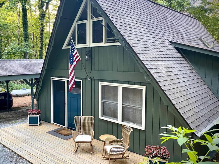 Cozy Cottage W Hot Tub, 5 Min Walk To Main St - Highlands, NC