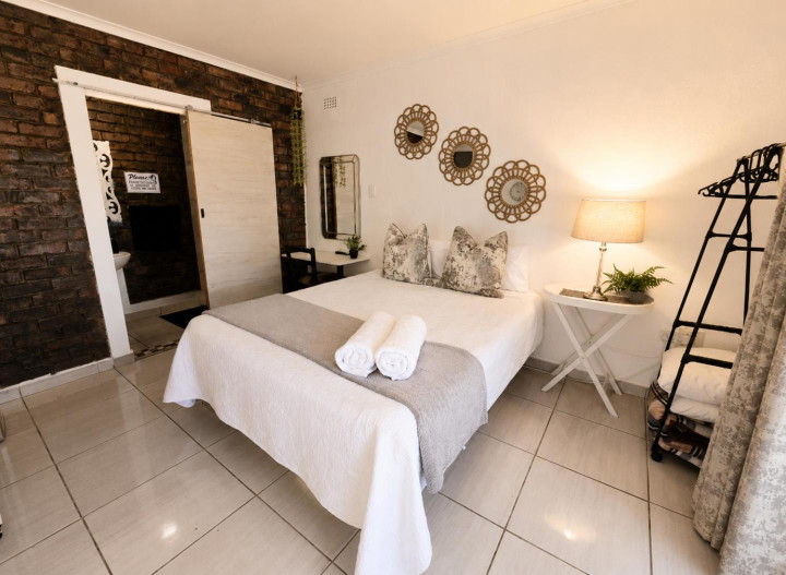 Zhantique Guest House 1- Unit 2 - Alberton