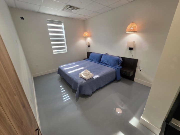 Lakeview Main Floor Suite 104 - Peachland