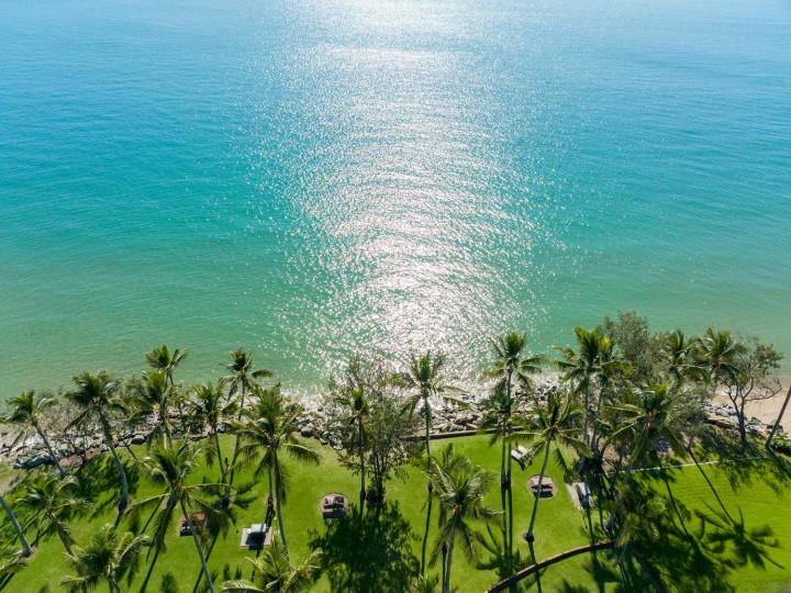 Absolute Beach Front Mackay - Blue Pacific - Mackay