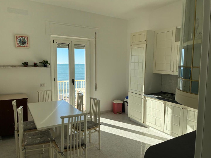Rosso Tramonto Luxury-blu- Ladispoli, Lungomare Regina Elena 2 - Ladispoli
