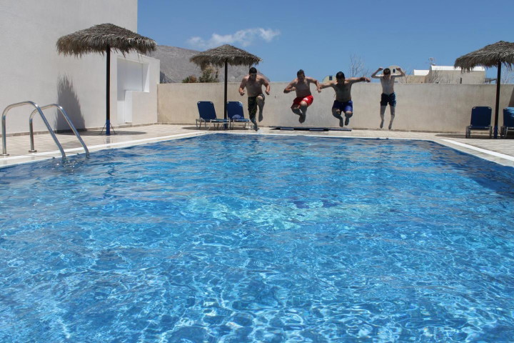 Mary Rooms - Santorini
