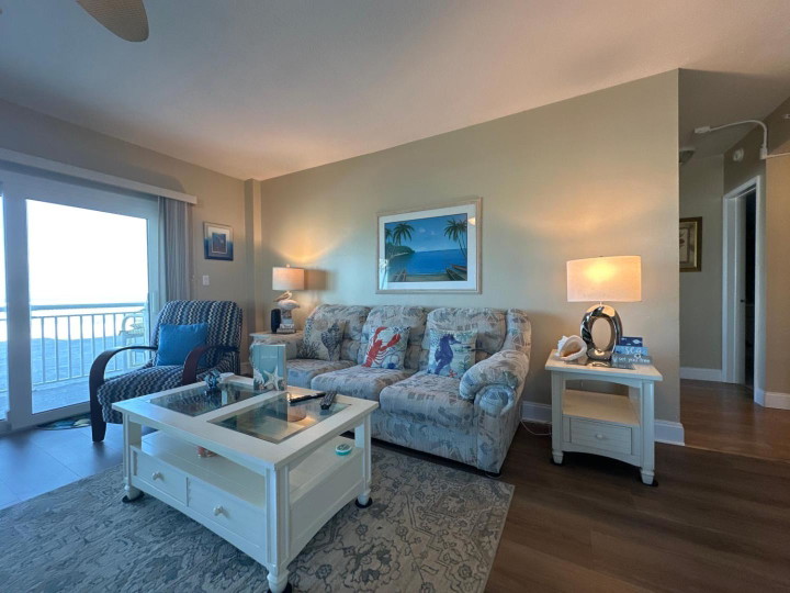 Beachfront Condo, Ocean Views, Near Patrick Sfb - Satellite Beach, FL