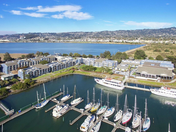 Doubletree By Hilton Hotel Berkeley Marina - Berkeley, CA