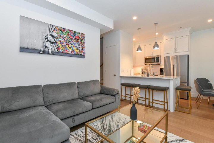 Sophisticated 3 Bedroom Duplex In The Heart Of Midtown - Washington Heights - Manhattan