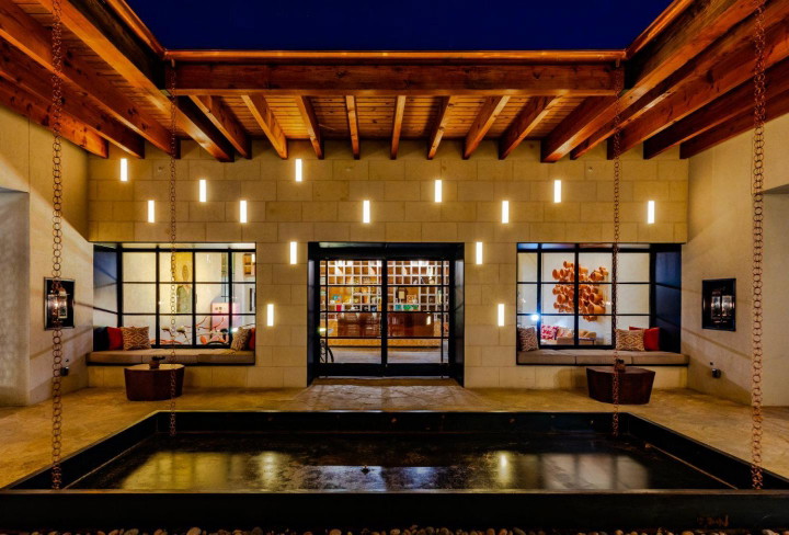Texican Court, Valencia Collection - Dallas, TX