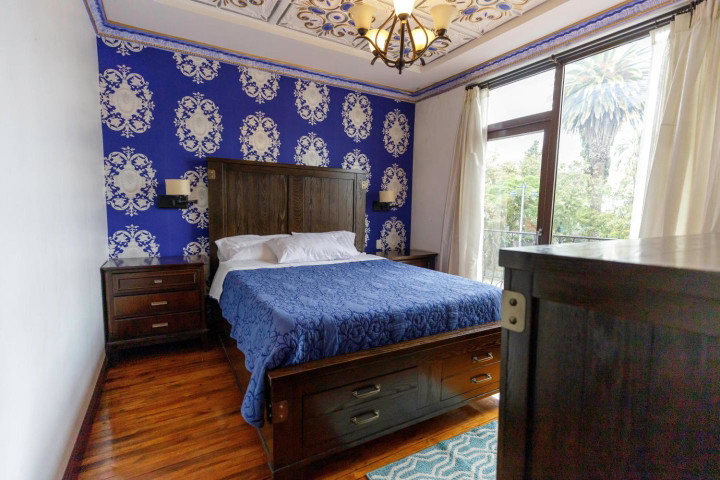 Hotel Azul De La Plaza By Chat Noir - Cuenca