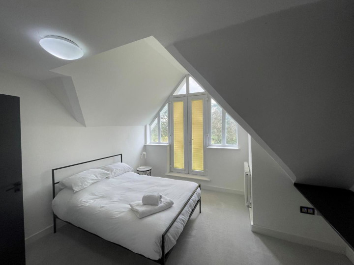 Modern And Stylish Penthouse Apartment Next To Maidenhead Golf Course - High Wycombe