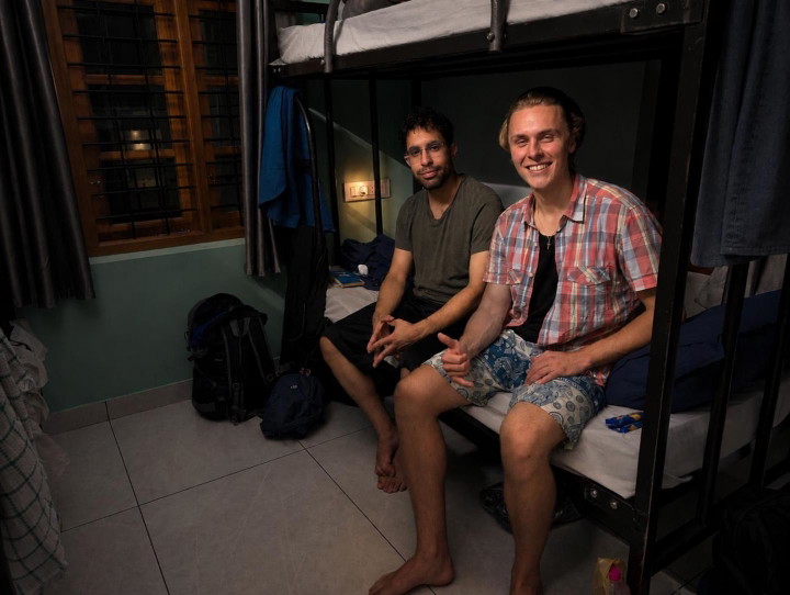 Hues Hostel By Aish - Kerala