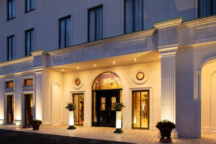 Lawlors Hotel - Naas