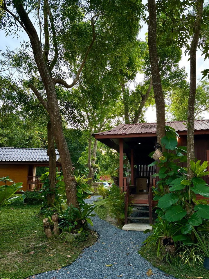 Rak Phulay Sanctuary Retreat - Karon Beach
