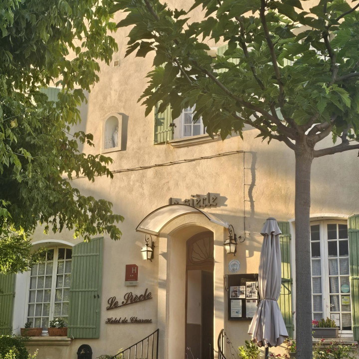 Hôtel Le Siècle - Bédoin