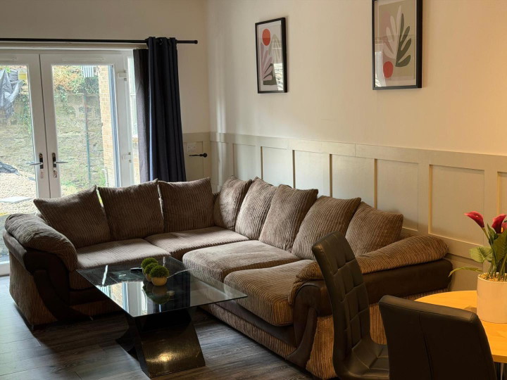 Contemporary Apartment Great Location With Private Car Park - Ilkley